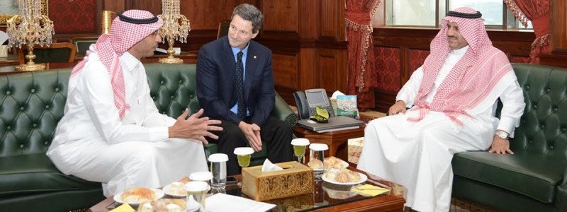 Rector receives head of the QS.